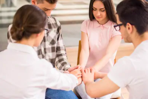 Living with Pain – De Bacci Official